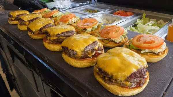 Frank's n Burgers Franchise Opportunity - Food & Beverage | Franchise PH